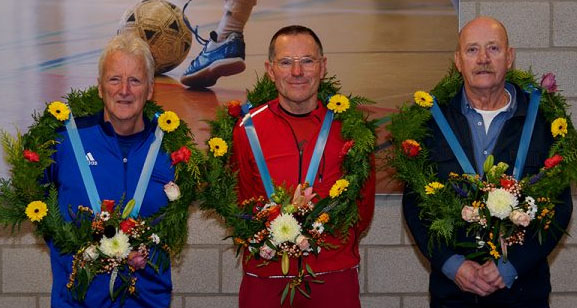 72 kaatsers in De Trije - kaatsen.nl