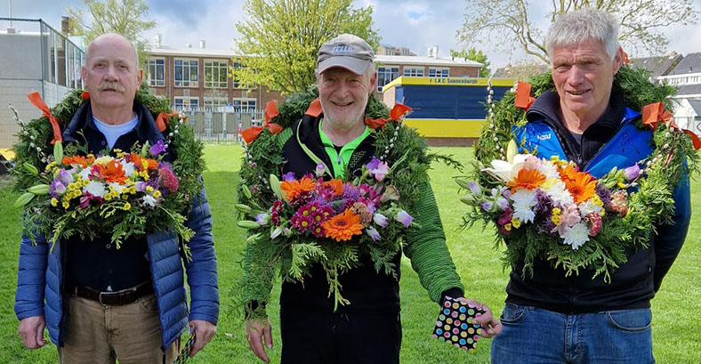 50+ openen het zomerseizoen op Sonnenborgh - kaatsen.nl