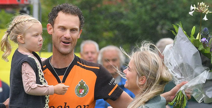 Taeke Triemstra is de nije lieder yn it ivich punteklassemint. - kaatsen.nl